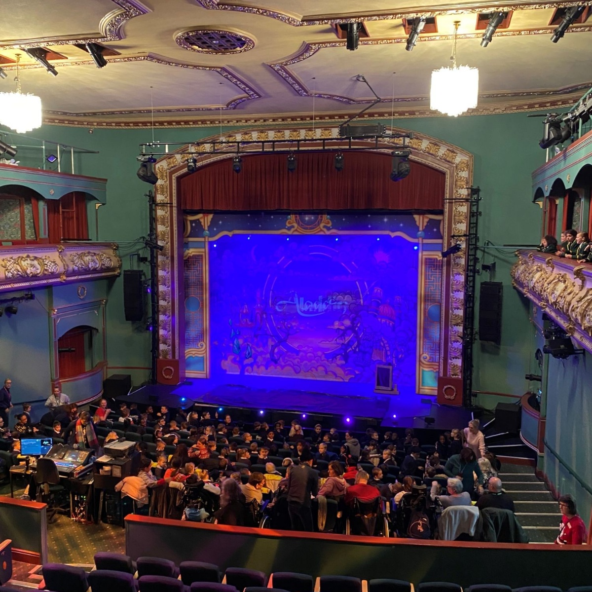 Halam C of E Primary School - The Pantomime